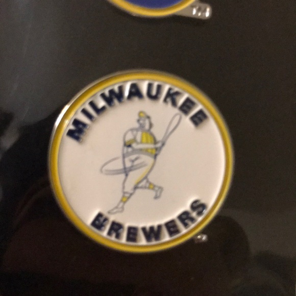 Aminco | Accessories | Milwaukee Brewers Collector Pin Set | Poshmark